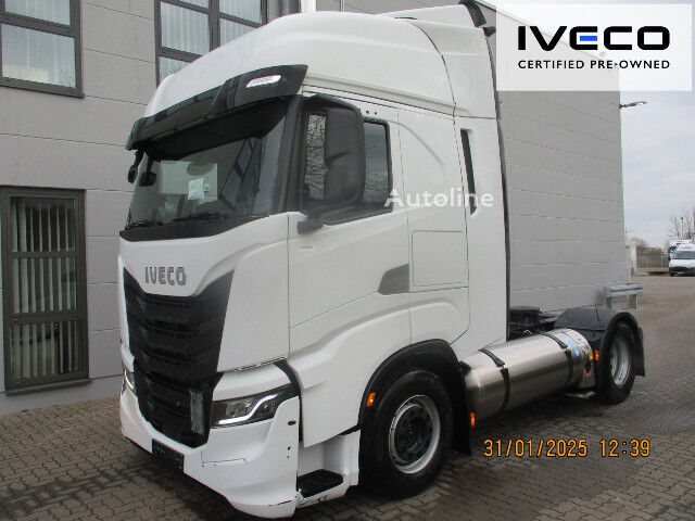 IVECO AS440S46T/P 2LNG tegljač