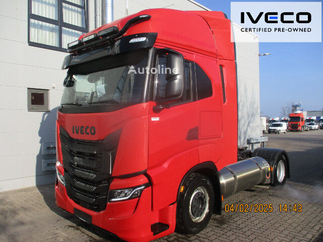 IVECO AS440S46T/P 2LNG tegljač