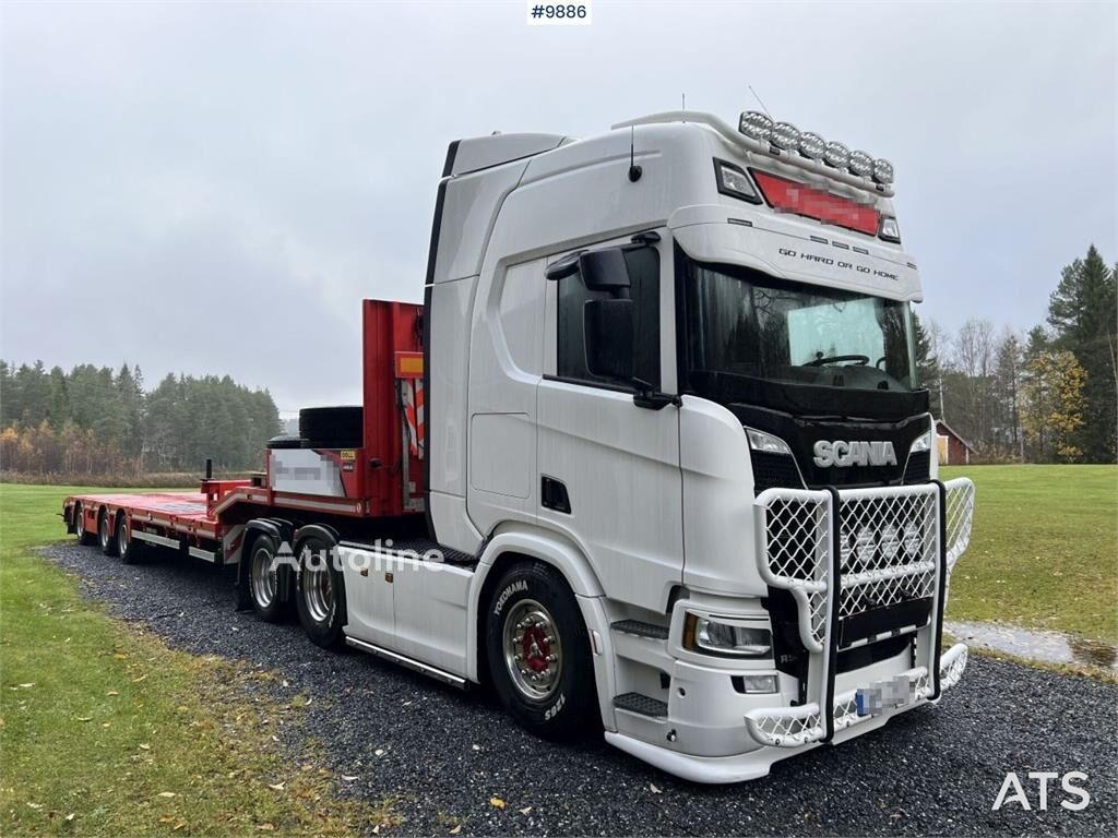 Scania R500 Tractor unit with Doll S3L Trombone Trailer tegljač