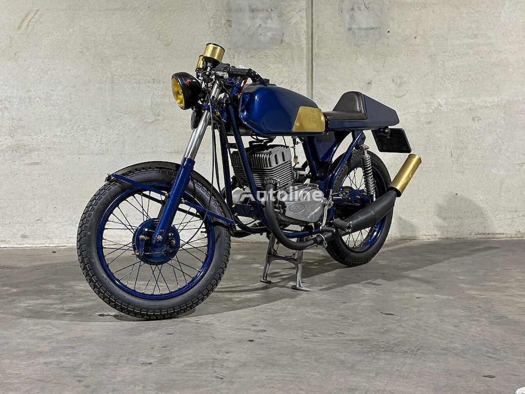 Prodaje se Jawa Tour motocikl na aukciji