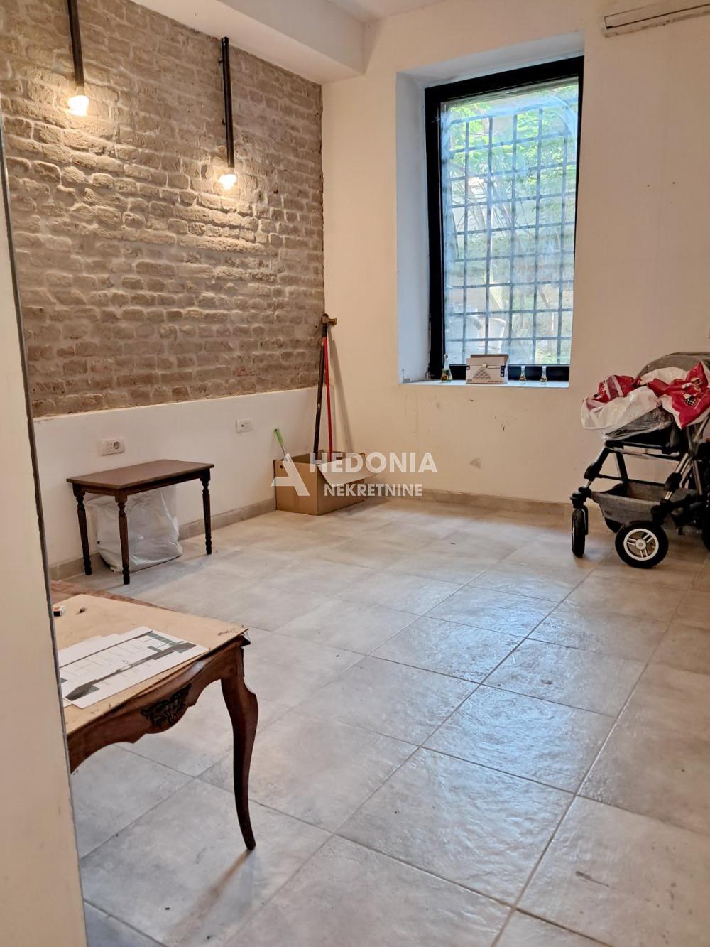 Gornji Dorćol, izdavanje, poslovni prostor od 75m2 ID#10072 600 €