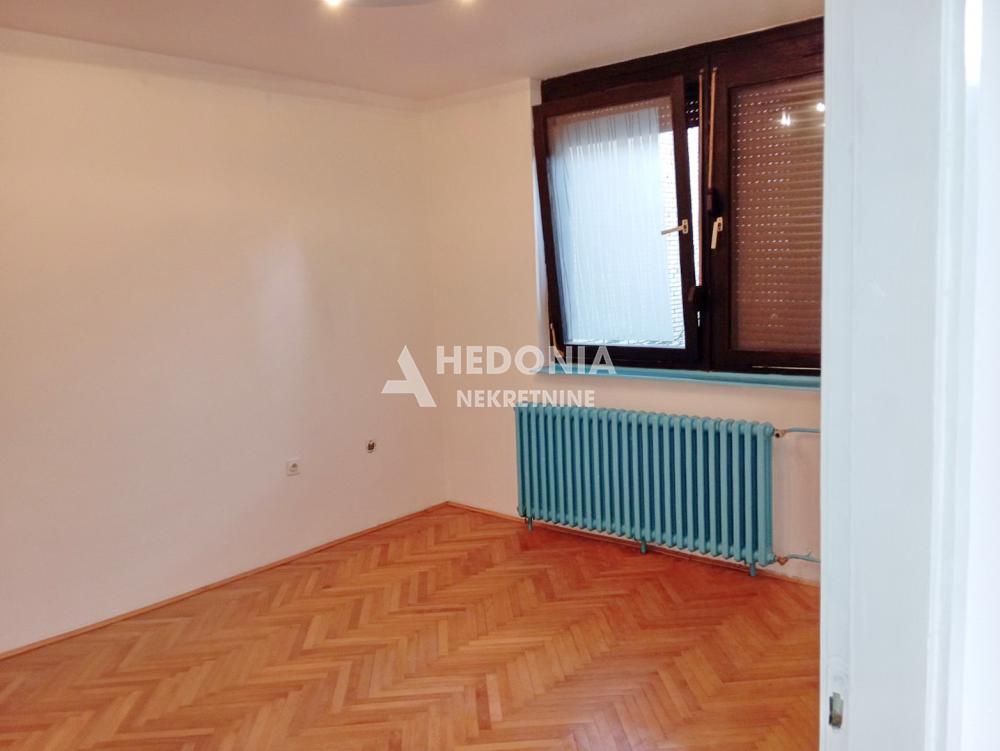 Mirijevo, 16. oktobra, 2.5, renoviran ID#10060 165.000 €