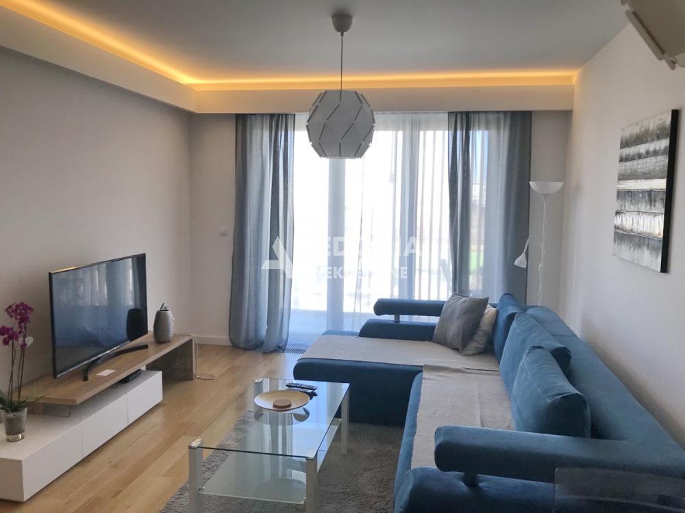 West 65, nov, 2.0, namešten, garažno mesto ID#10210 279.900 €