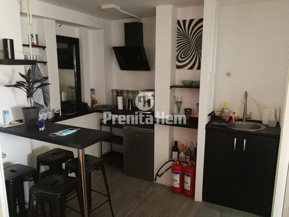 Novi Sad - Centar, 3.5, 79m2, cg, uknj. ID#1395 165.000 €