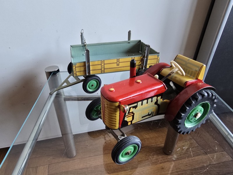 Retro 1990(Kovap,Czech Republic)Tin Litho KON Tractor
