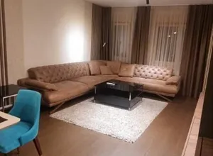 Izdavanje Stan - Beograd, Vračar: Hram Svetog Save - Neimar - Čubura