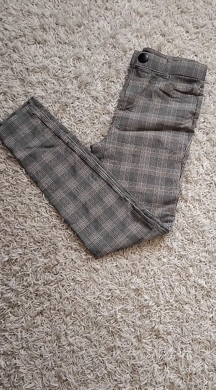 Zara pantalone M,odgovaraju S/M velicini, nosene malo, ocuvane
