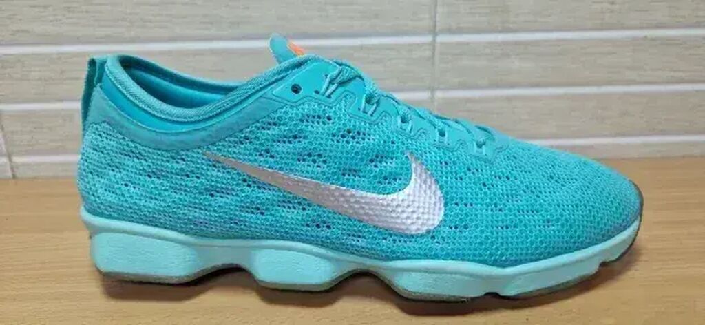 Nike Zoom Fit Agility (br.37,5) patike su u odličnom stanju kao što se