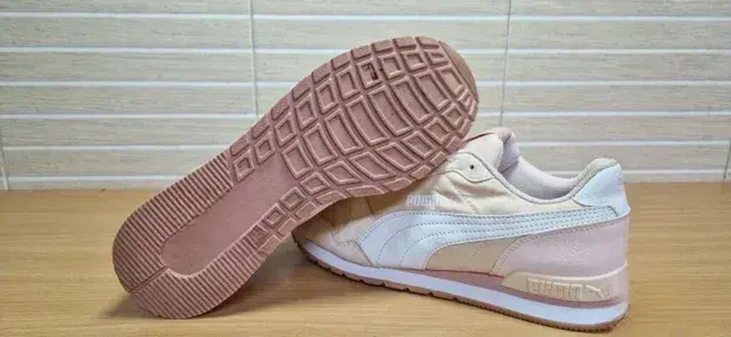 Puma ST Runner V2 NL Low (br.39) patike su u dobrom stanju kao što se