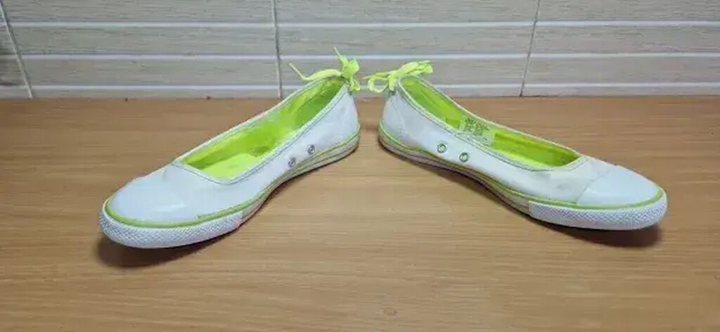 Converse All Star (br.39) patike su u dobrom stanju kao što se vidi i