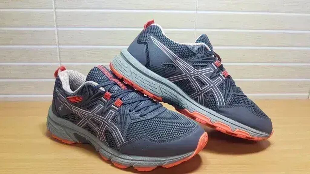 Asics Gel-Venture 8 (br.39) patike su u odličnom stanju kao što se