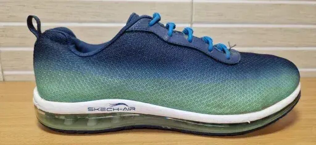 Skechers (br.39) patike su u odličnom stanju, kao što se vidi i na