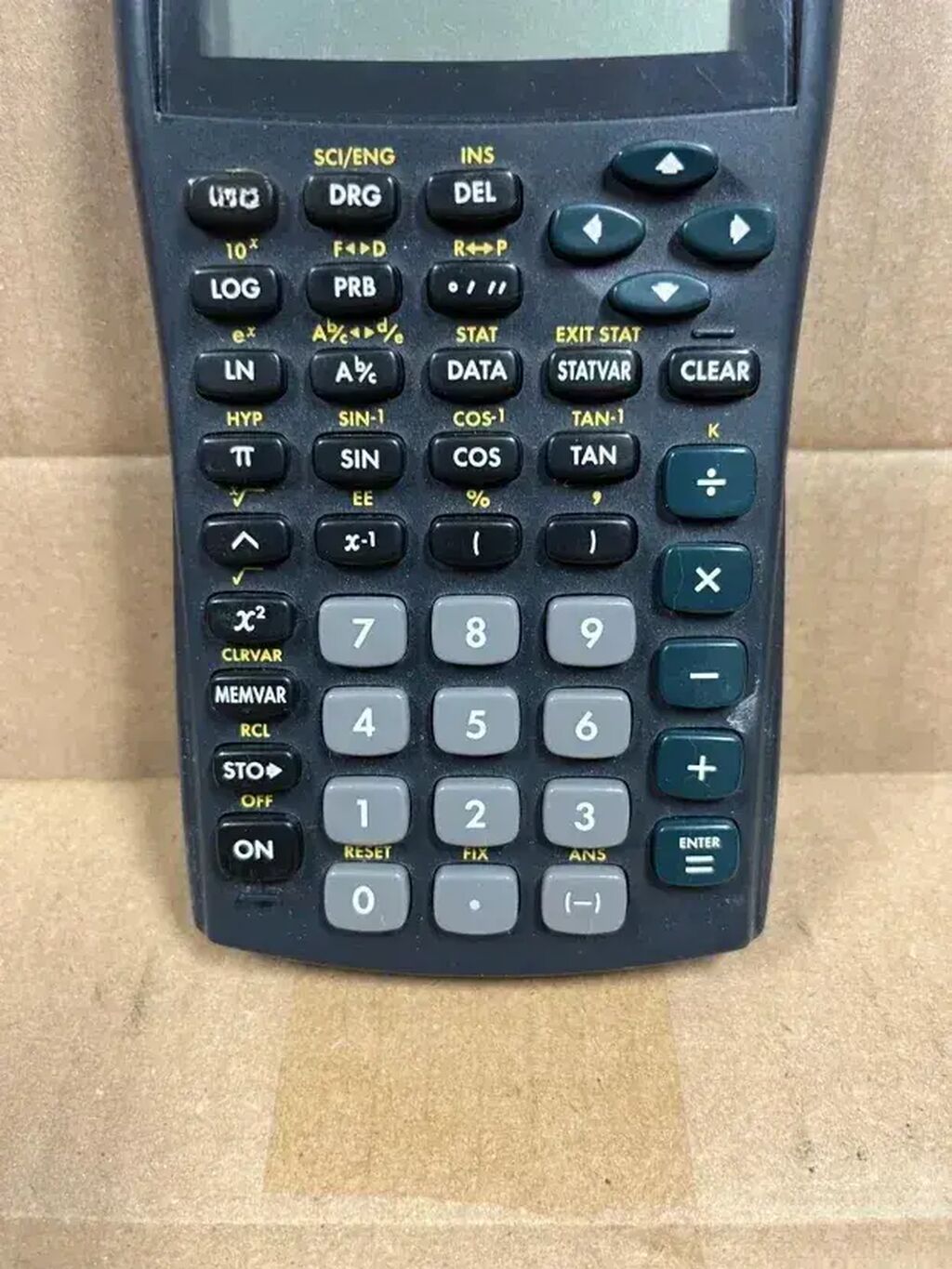 Digitron Texas instruments Ti-30X IIS; Ekran u 2 reda. Gornja linija