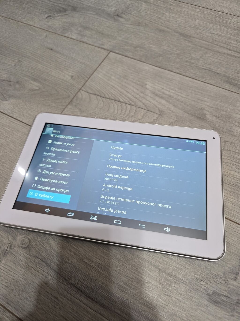 Xpad 103 Android tablet - Model: Xpad 103 (oznake na poleđini) -