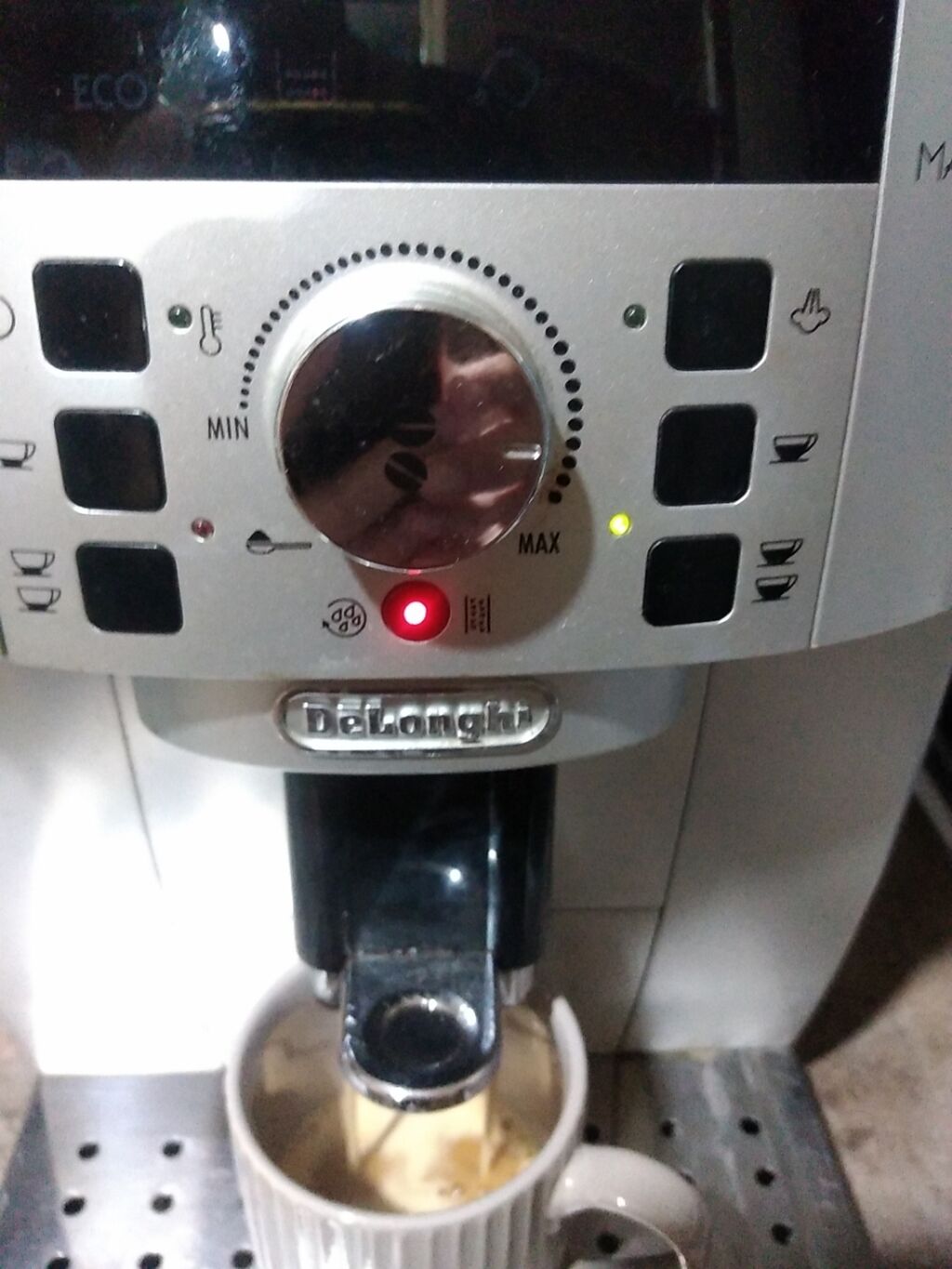 De’Longhi Magnifica S – automatski aparat za espresso - Potpuno