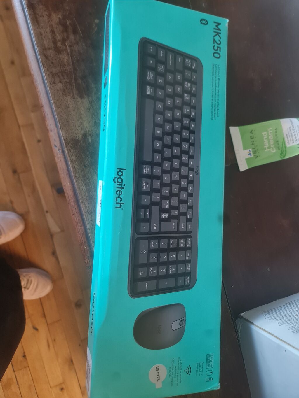 Logitech tastatura bluetooth kupljena greskom u tehnomanijo prosle