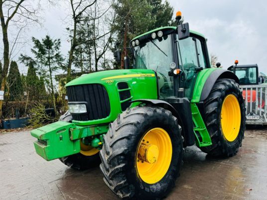 John Deere 7530 PREMIUM AUTOQUAD traktor točkaš