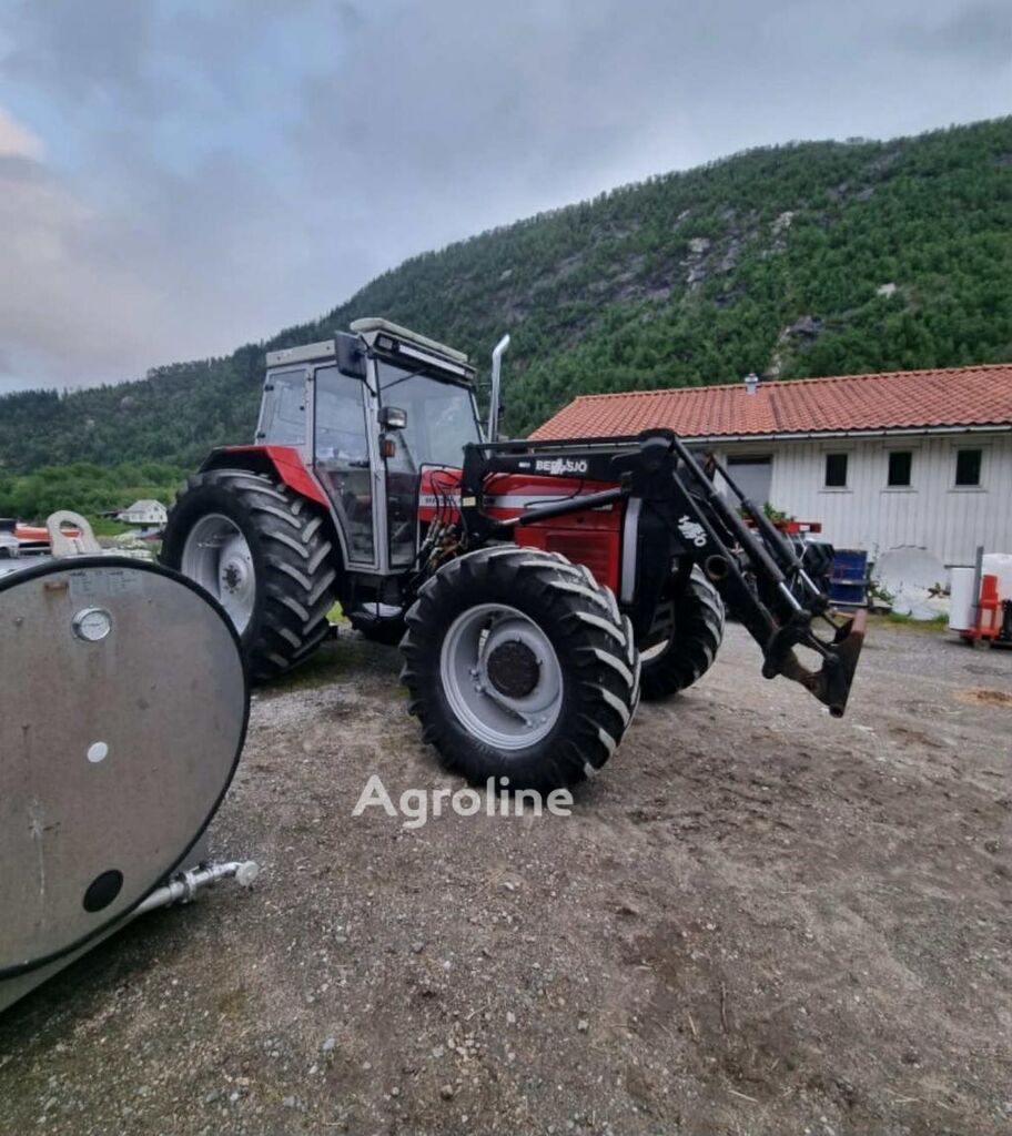 Prodaje se Massey Ferguson 399 traktor točkaš na aukciji