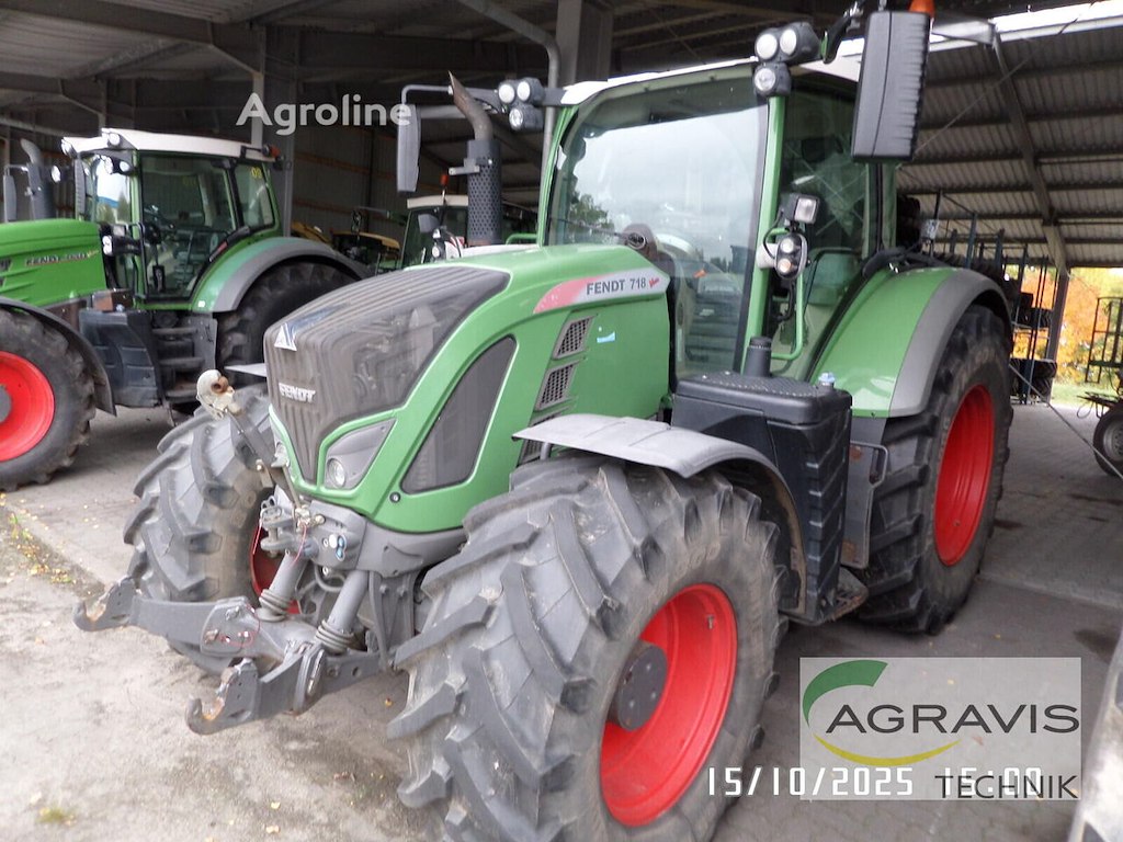Fendt 718 Vario S4 traktor točkaš
