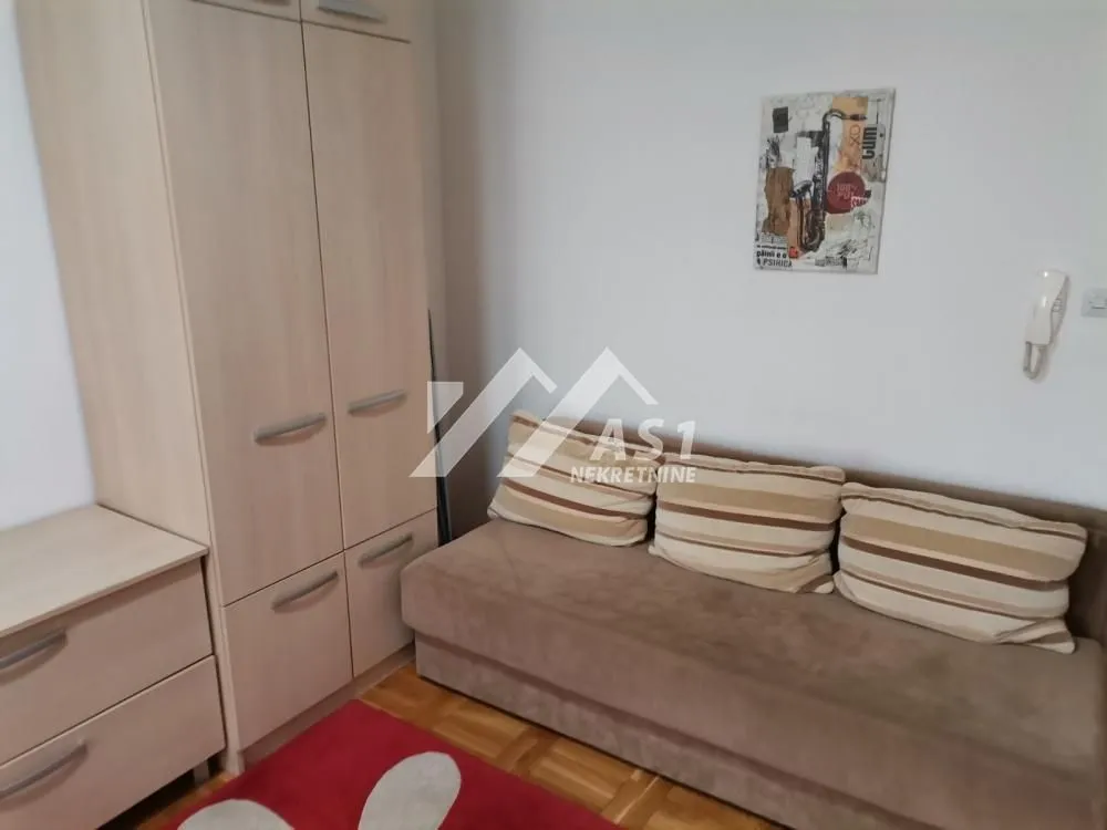 Izdavanje, stan, 28m2, Centar, Novi Sad