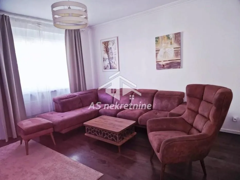 Izdavanje, trosoban stan, 70m2, Stari Grad, Beograd
