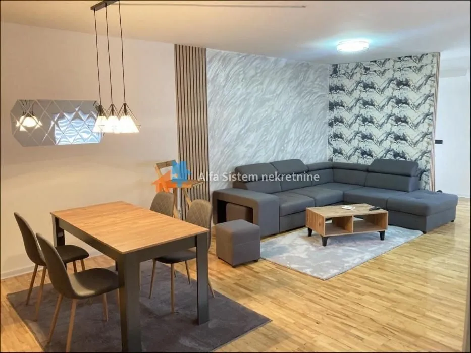 Izdavanje, dvosoban stan, 90m2, Vračar, Beograd