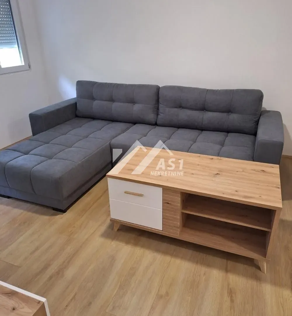 Izdavanje, dvosoban stan, 50m2, Sajam, Novi Sad, Novi Sad