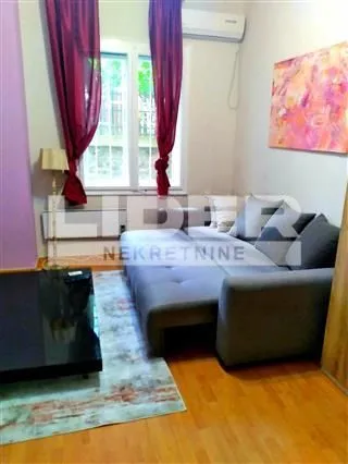 Izdavanje, jednosoban stan, 35m2, Savski Venac, Beograd