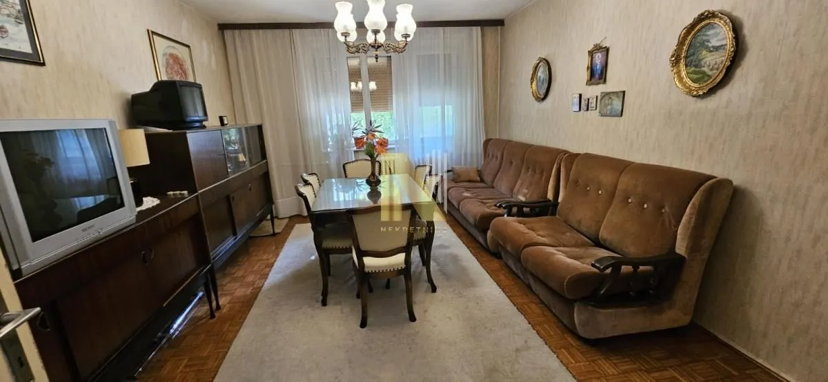 Prodaja, trosoban stan, 78m², Sajmište, Novi Sad