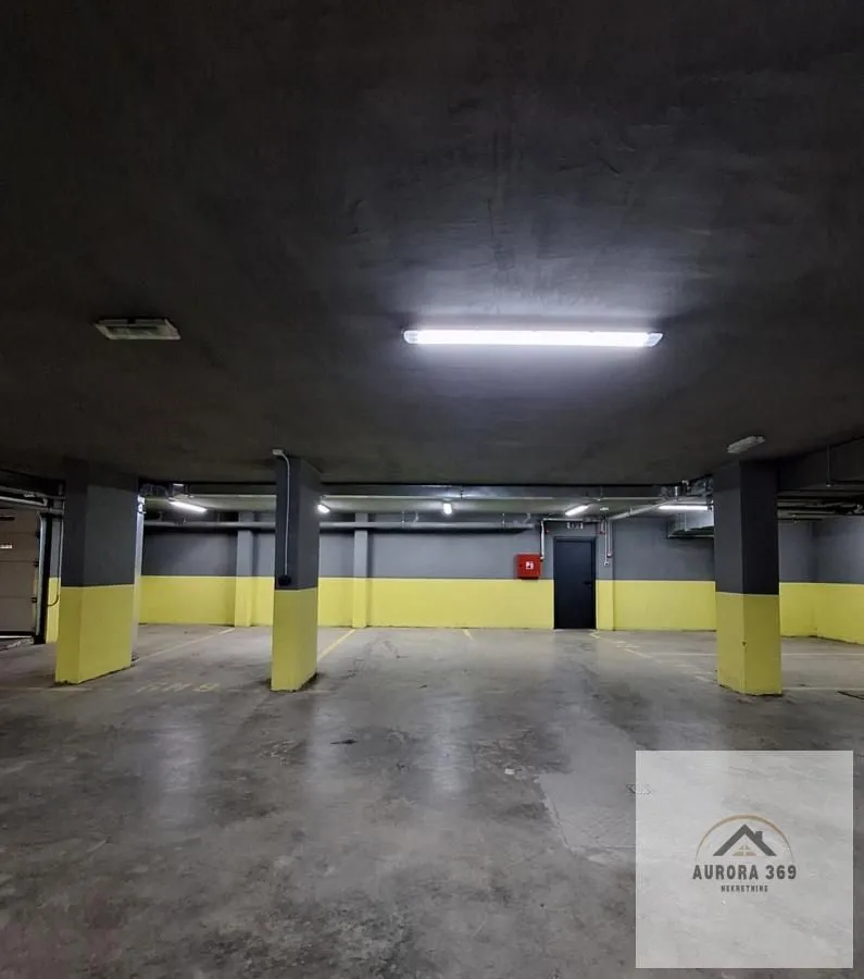 Prodaja, parking/garaža, 13m², Cara Dušana, Novi Sad Sve Podlokacije