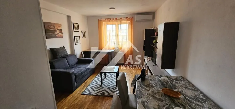 Stan na dan, dvosoban stan, 38m2, Bulevar Oslobodjenja, Novi Sad, Novi Sad