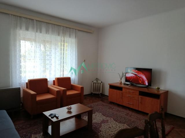 Izdavanje, Poslovni prostor, 70m2 , Bulevar Evrope