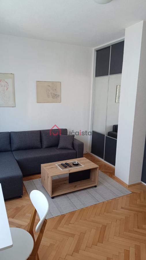Charming Studio near the National Assembly