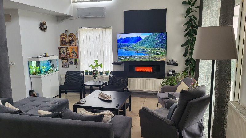 Kuća 390 m2 Veliko Gradište