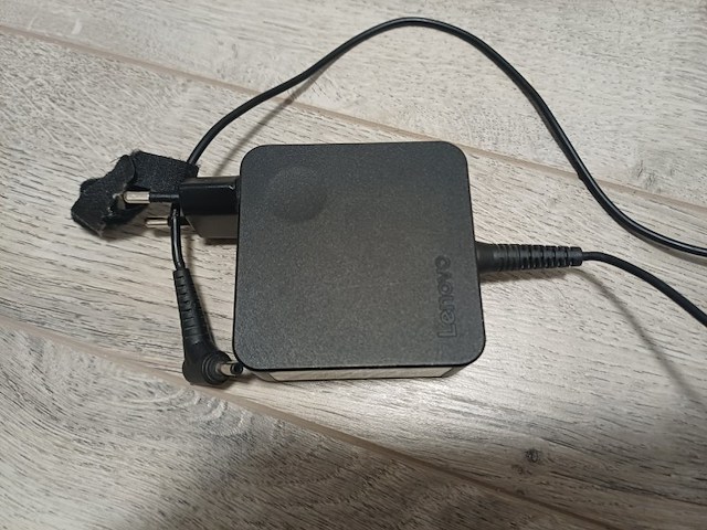 Punjac - adapter za Lenovo 20V , 3,25A , 65W , 4,0x1,7