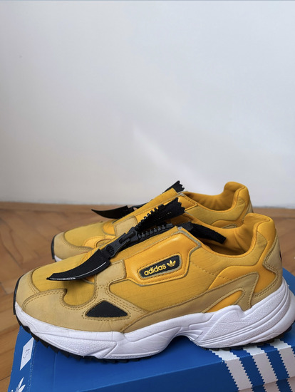 Adidas falcon fip