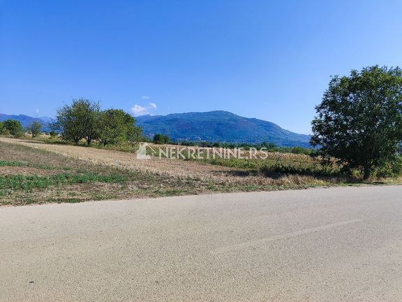 Prodaja zemljišta do asfalta na potezu G.Vrežina- Brzi Brod