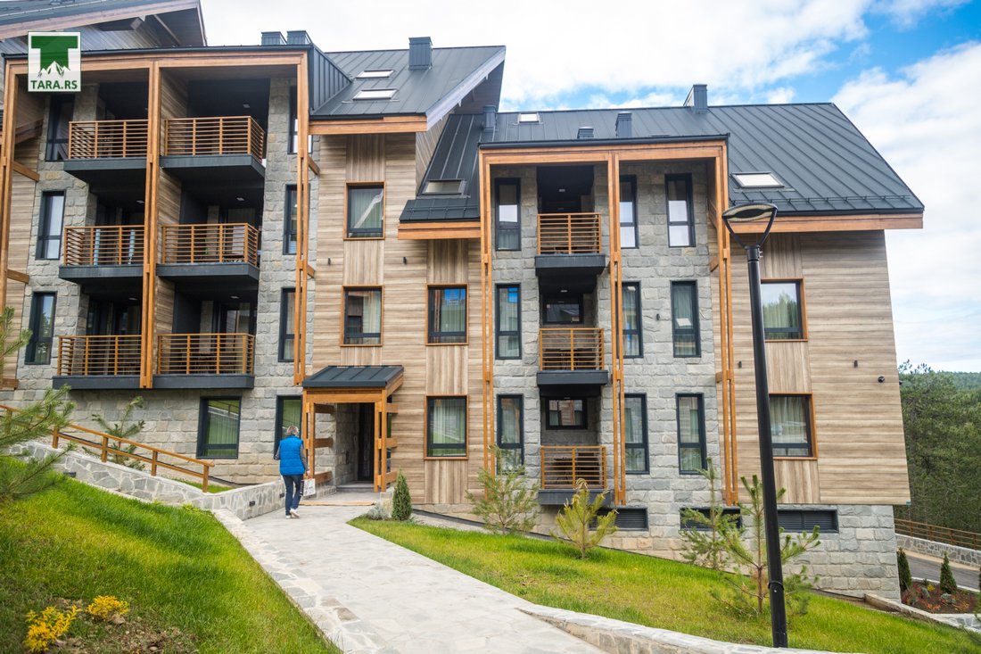 Apartmani MAKSIM i OLGA