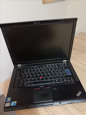 Prodajem laptop