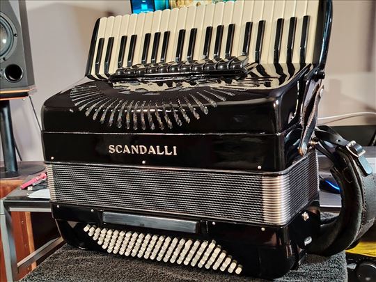 Scandalli 2+2 120 basova