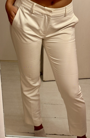 Zara bele pantalone