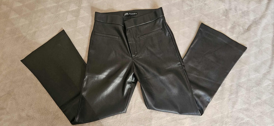 Zara "kožne" pantalone
