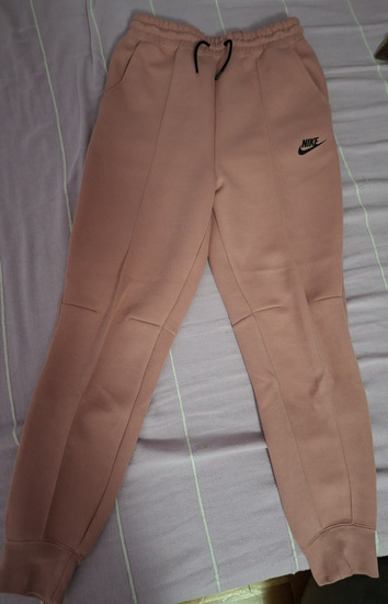 Nike tech fleece
