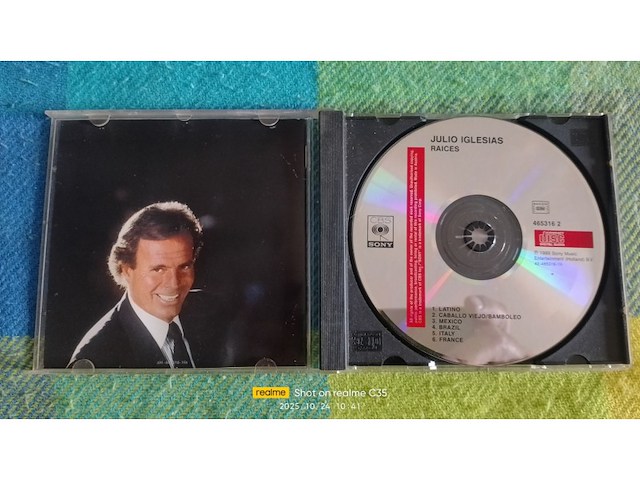 JULIO IGLESIAS RAICES