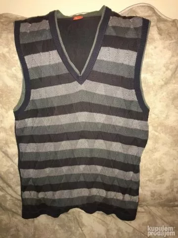 Original Hugo Boss prsluk L. - XL