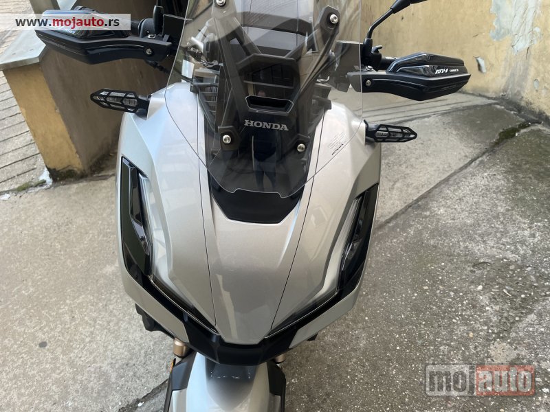 Honda ADV 350