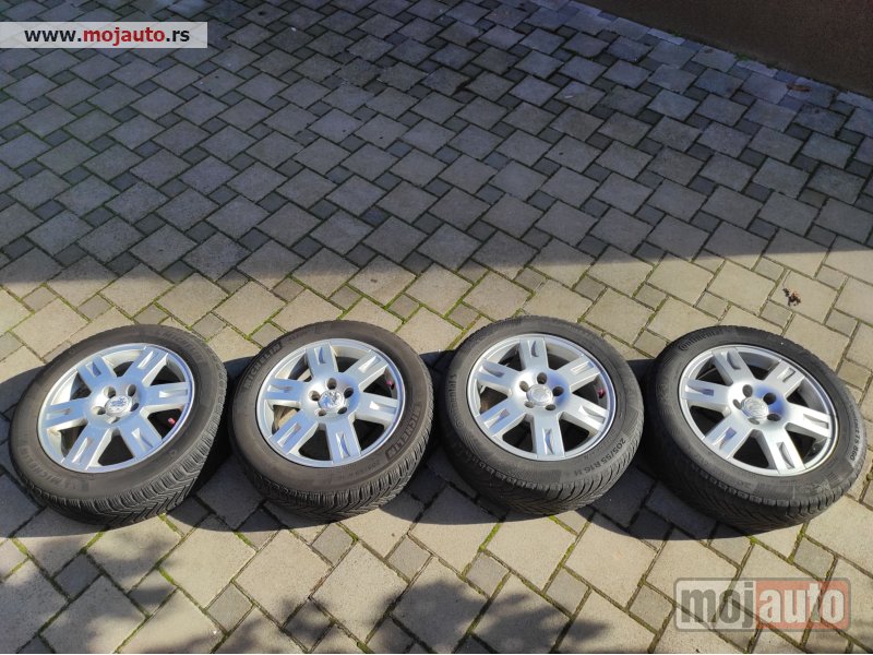 Alu felne 16" 5 x 108 sa zimskim gumama