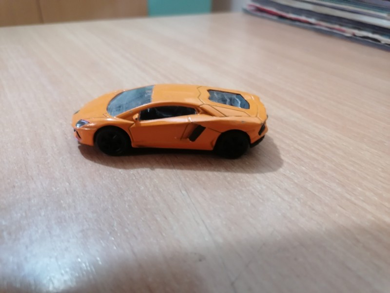 SIKU - LAMBORGHINI AVENTADOR