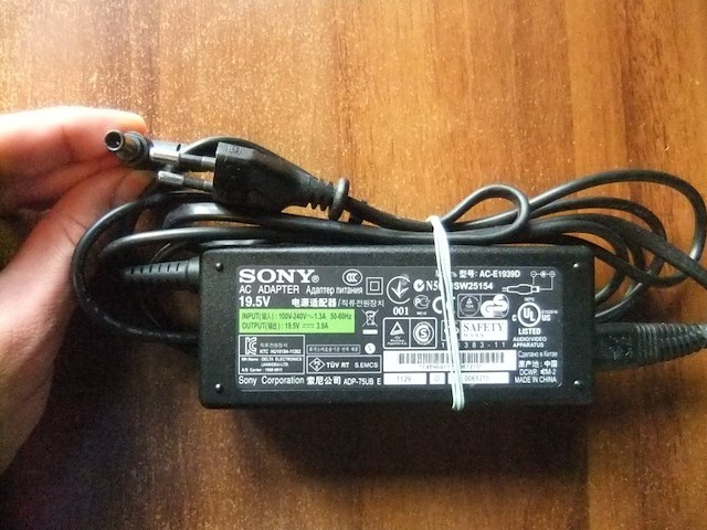 SONY adapter 19.5V 3.9A ORIGINAL + GARANCIJA!