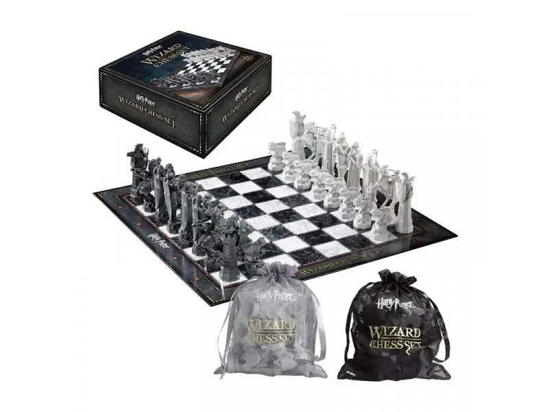 NOBLE COLLECTION HARRY POTTER, WIZARD’S CHESS SET